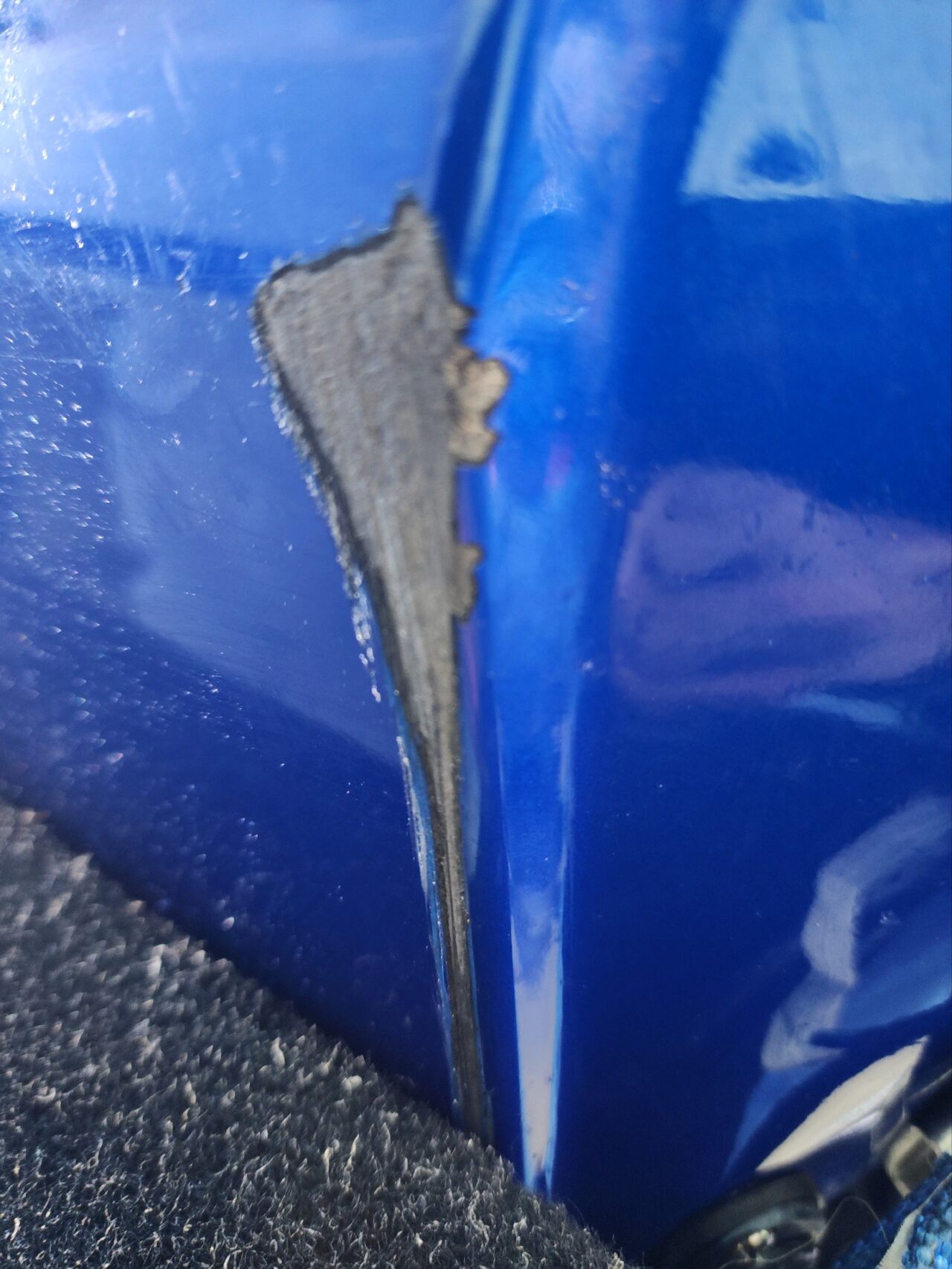 Fiberglass Repair & Fiberglass painting: jet-skis, watercrafts, boats